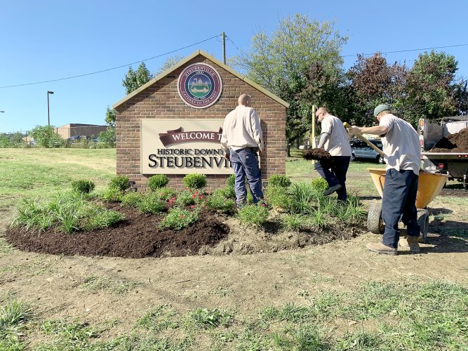 Giving back is important for Russell Hunt | News, Sports, Jobs - The ...